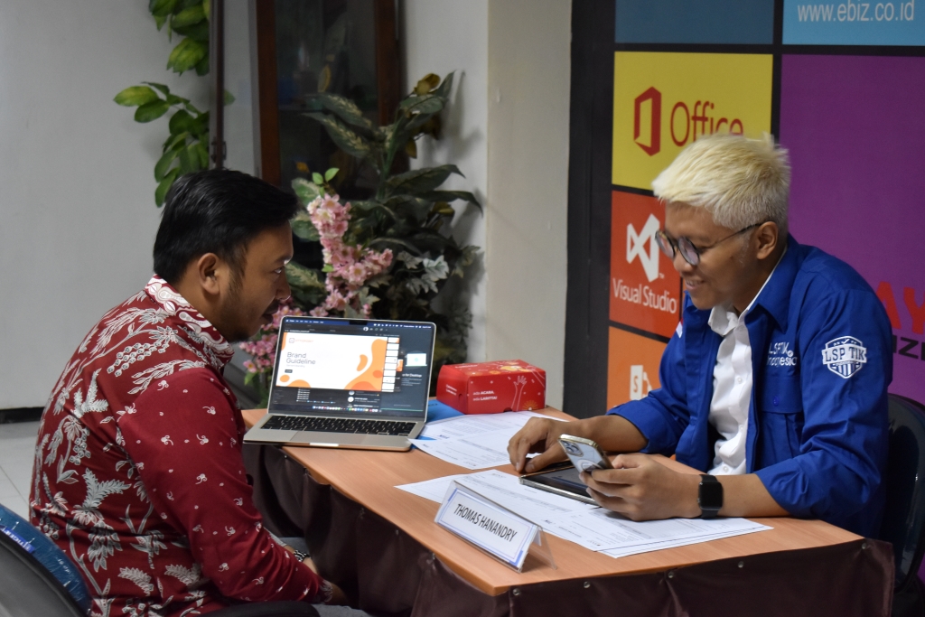 Pengembangan Staff Pengajar & Laboran dalam Bentuk Sertifikasi ...