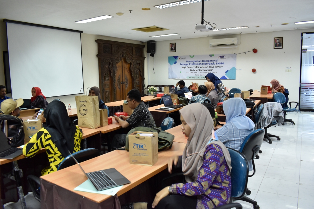 Pengembangan Staff Pengajar & Laboran dalam Bentuk Sertifikasi ...